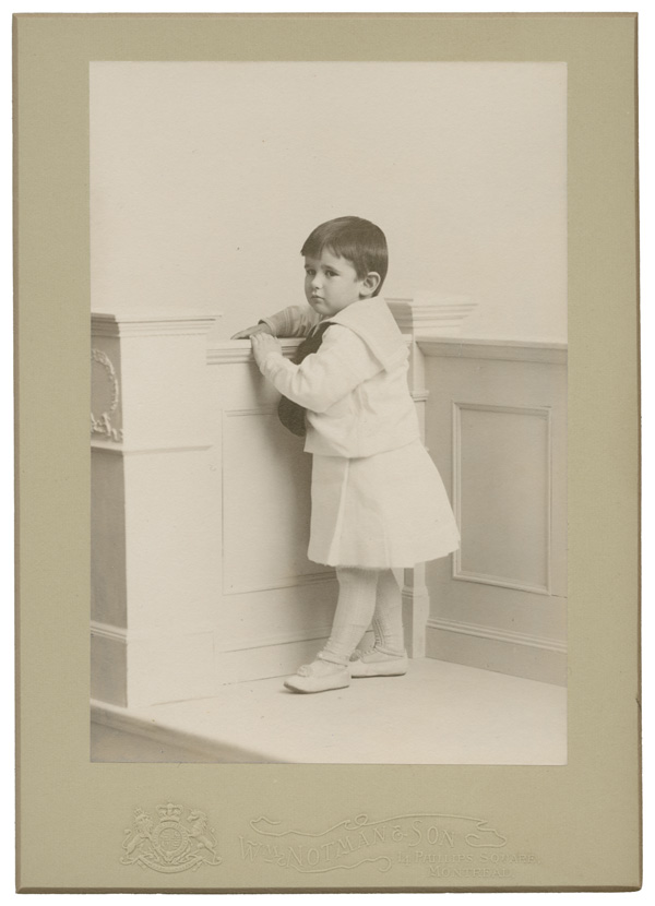 Boys in Dresses and Other Fashions of the Victorian Age – Akimbo Art