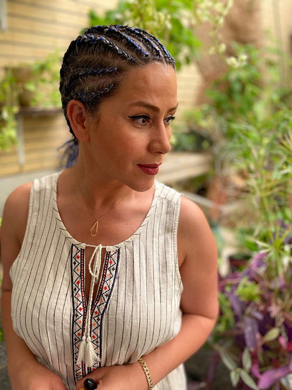 Nadia Sajjad, Artist – Vancouver – Akimbo