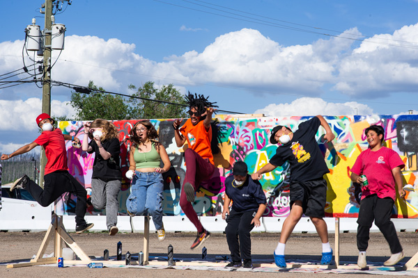 Call for Submissions: Wood Buffalo Mural Fest (WBMF) 2024 – Akimbo Art